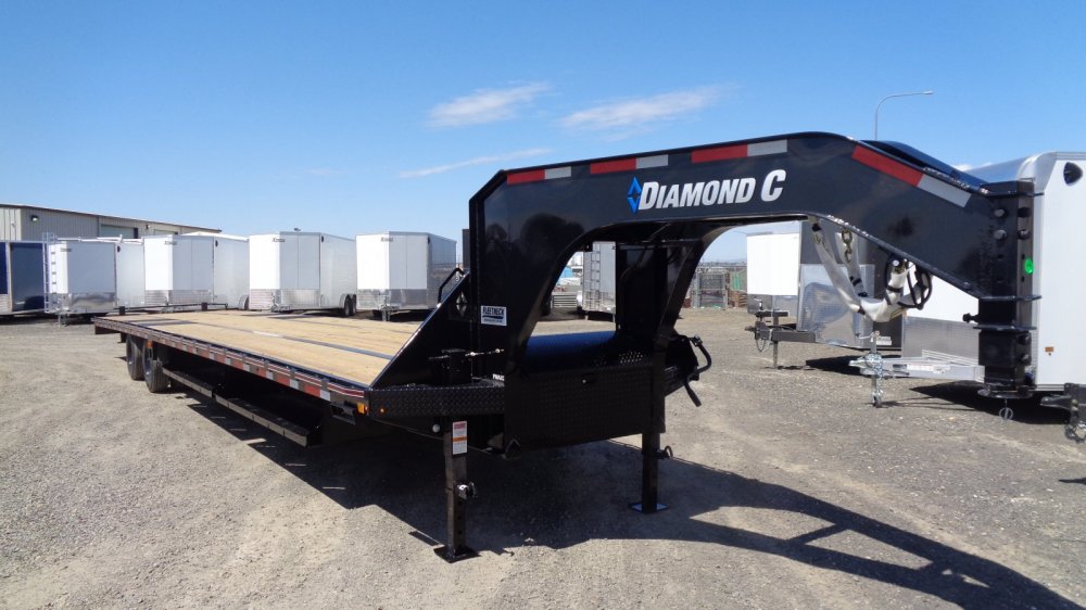 Diamond C 8.5x44 40,000 Gooseneck